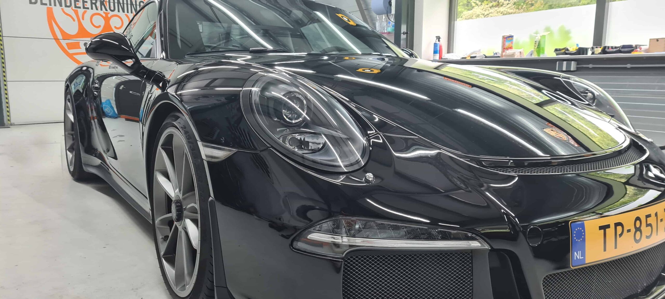 Car clean voorkant exterieur Porsche GT3 - Blindeer Koning